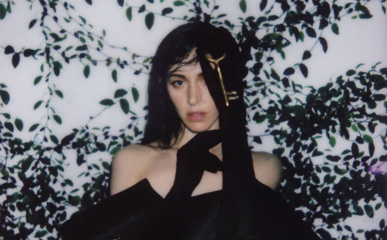 Caroline Polachek at Albert Hall | Music | Creative Tourist