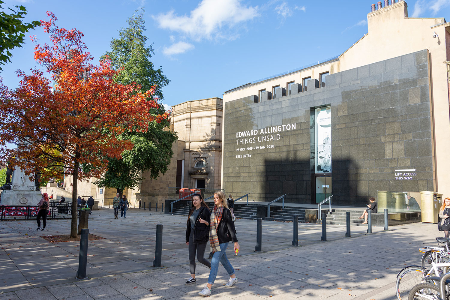 The Henry Moore Institute in Leeds - Creative Tourist