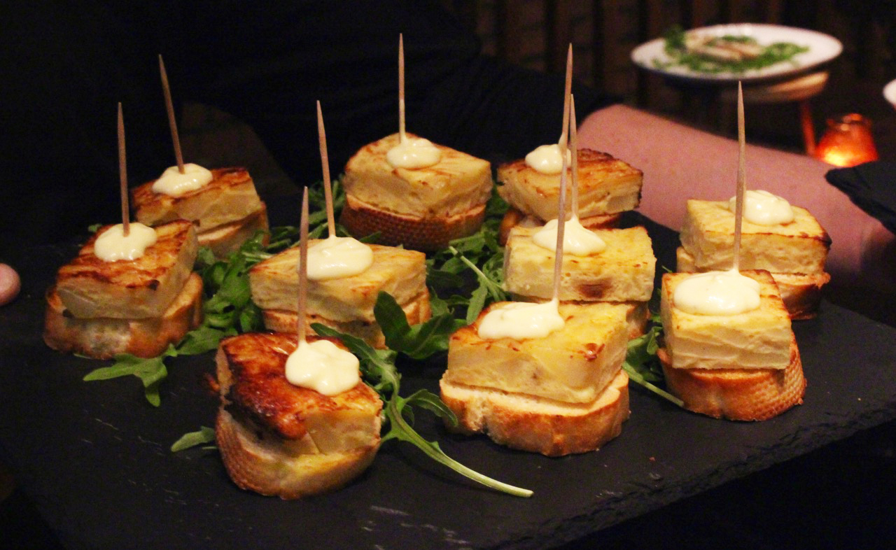 Evuna Deansgate - Places to Eat in Manchester - Creative Tourist