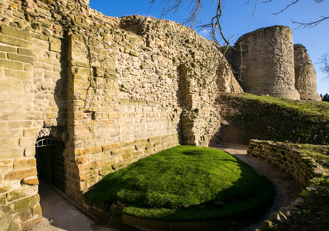 Pontefract Castle | Things to do in Wakefield | Creative Tourist