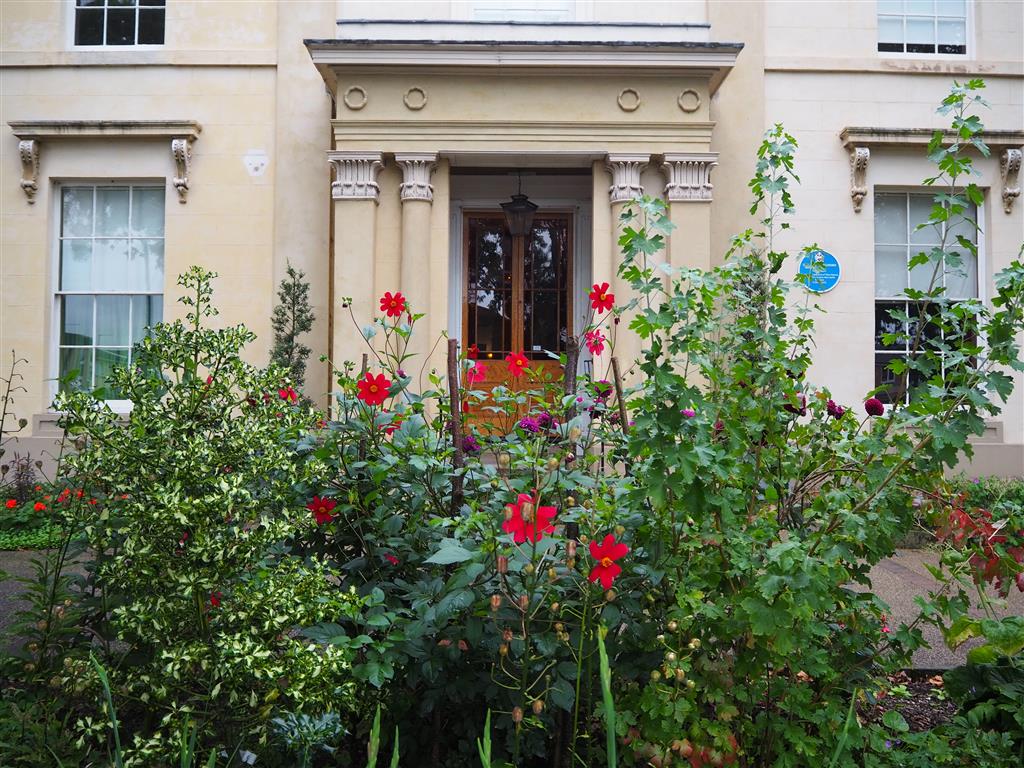 Book sale at Elizabeth Gaskell's House - Creative Tourist