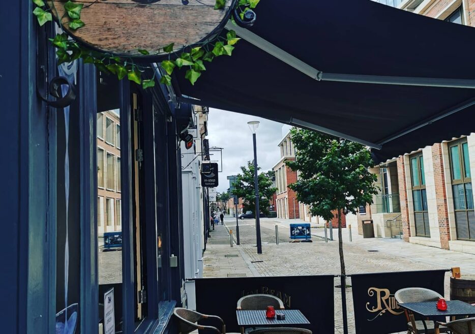 Riddles Bar | Cocktail bars in Altrincham | Creative Tourist