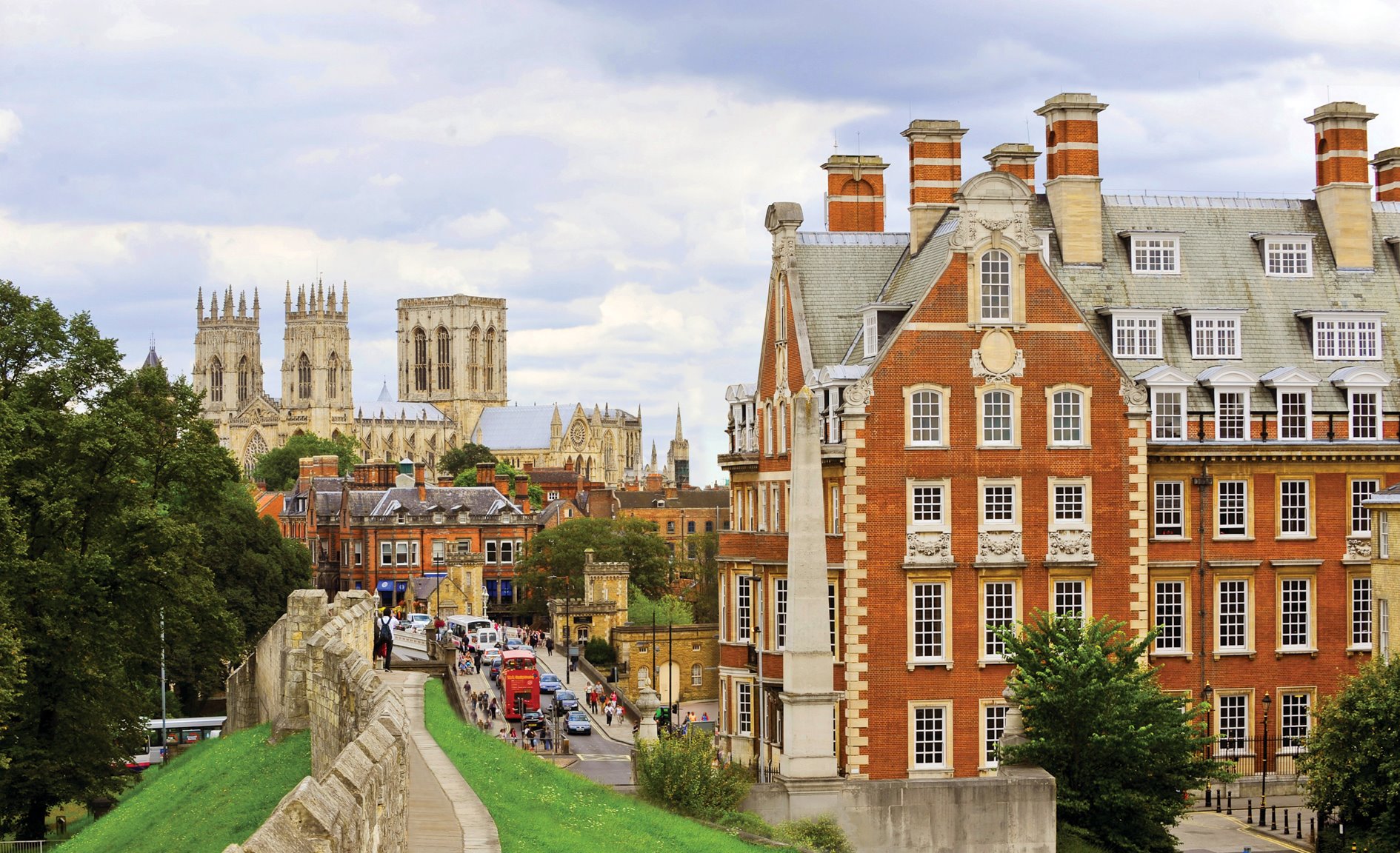 Walks in York I York Visitor Guide I Creative Tourist