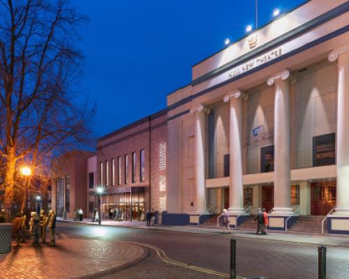 Hull New Theatre - Creative Tourist