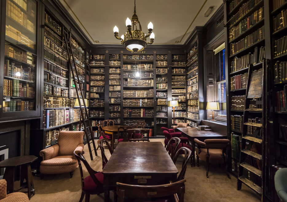 A Tale of Two Libraries - with Portico Library and WCML - Creative Tourist