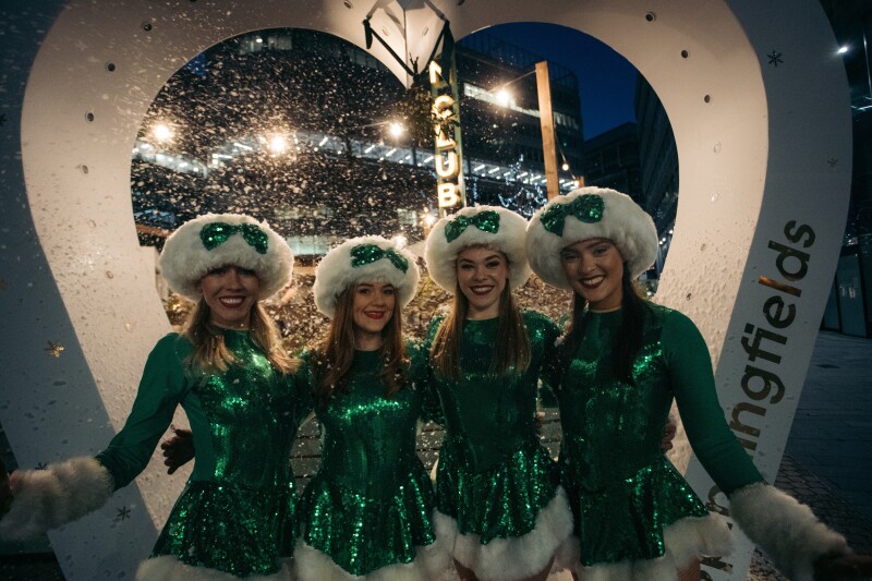 Festive Dance in Spinningfields | Creative Tourist