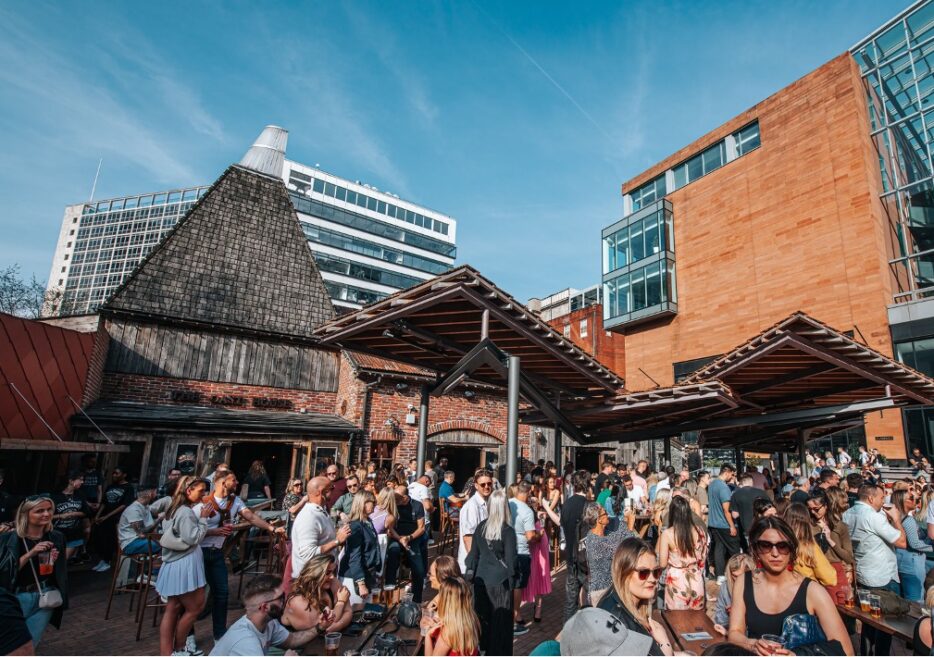 Madrí Excepcional x The Oast House | Day festivals in Manchester