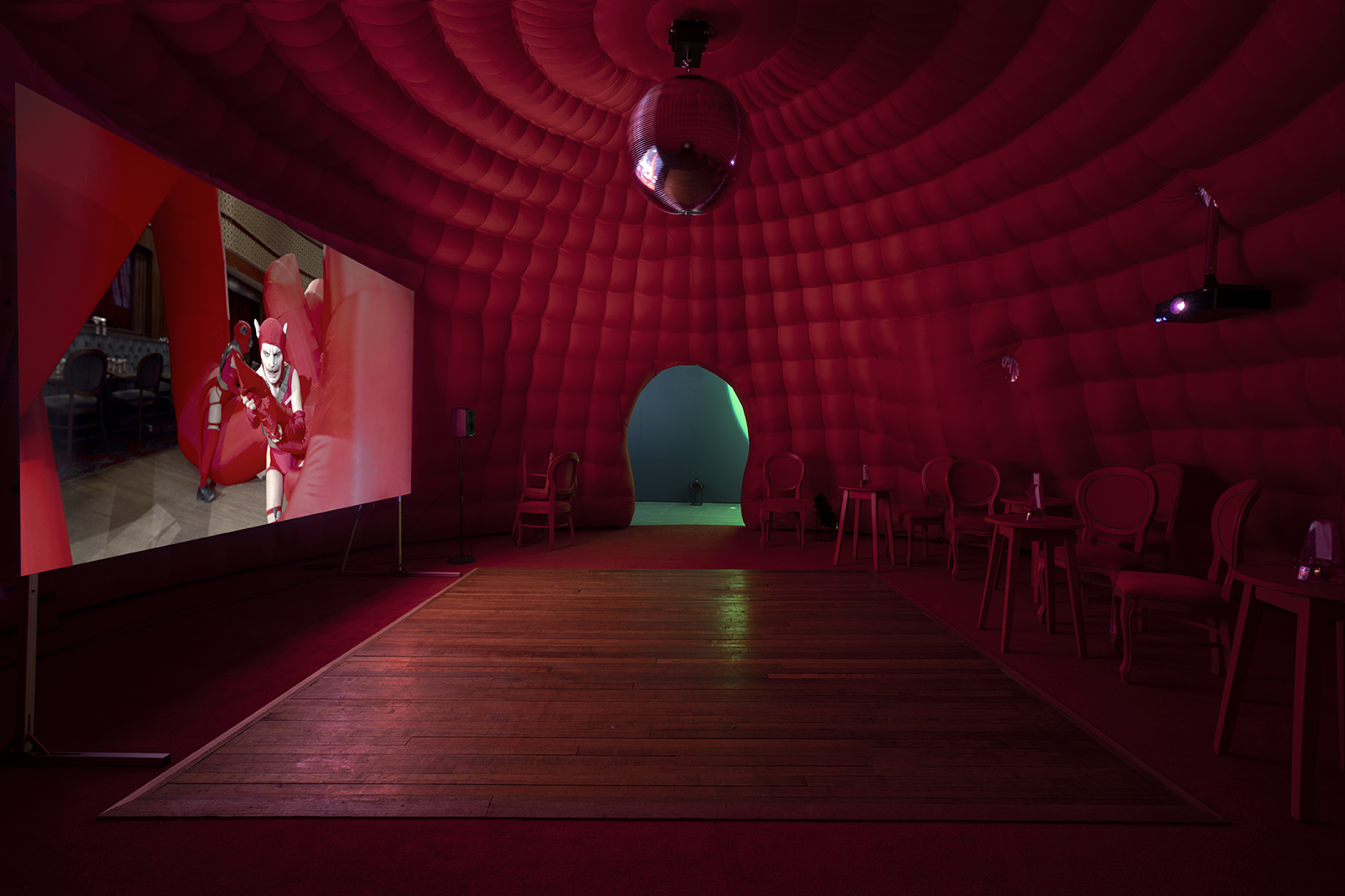 Jenkin Van Zyl: Surrender at FACT | Exhibitions | Creative Tourist