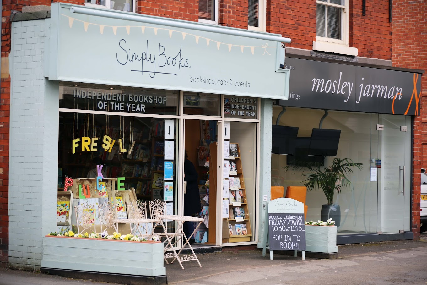 Simply Books - Creative Tourist