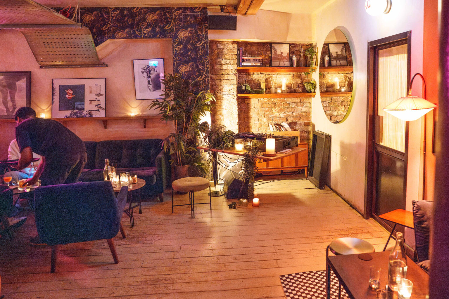 The Daisy | Bars in the Northern Quarter