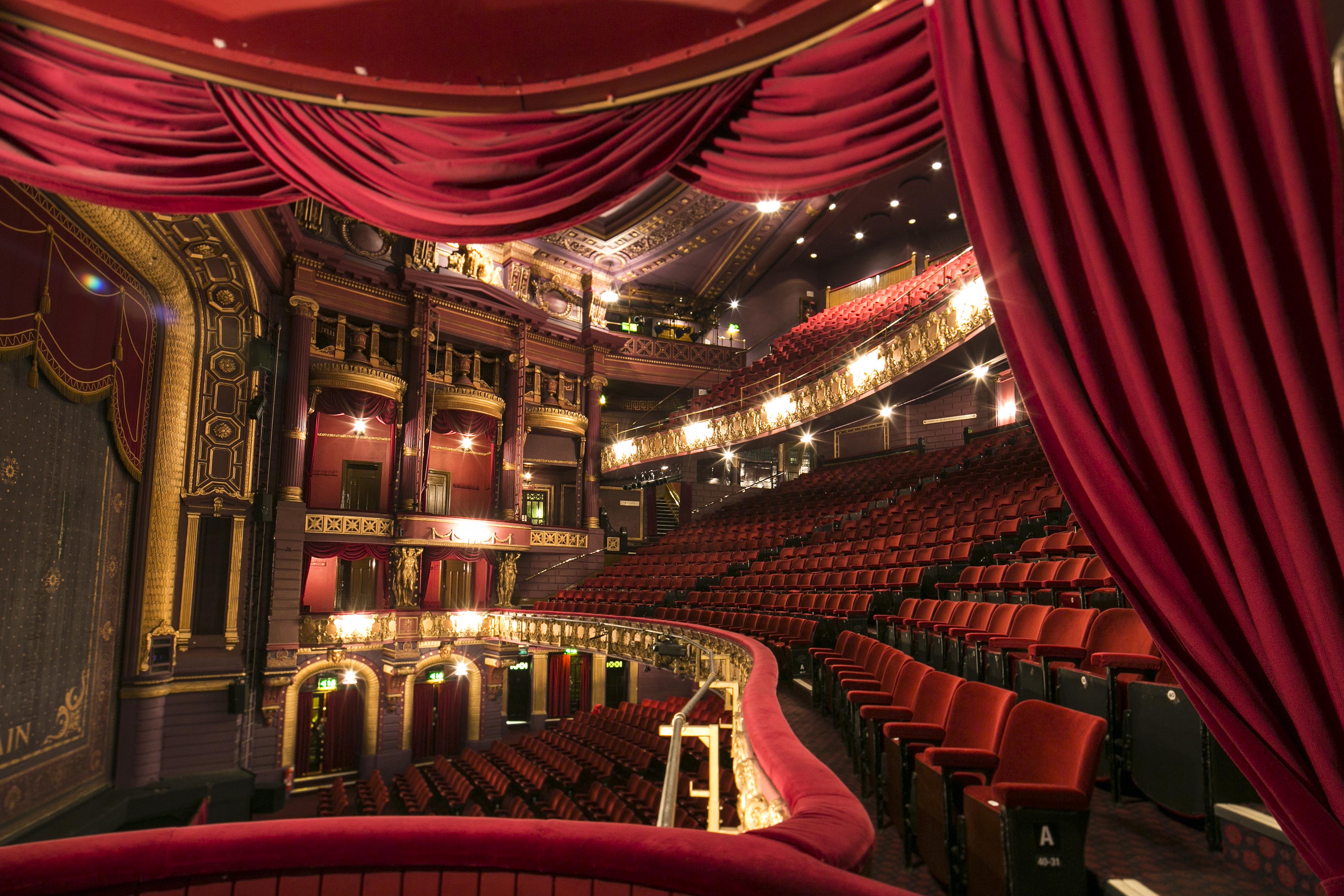 Palace Theatre Manchester Best Theatre In Manchester Creative Tourist
